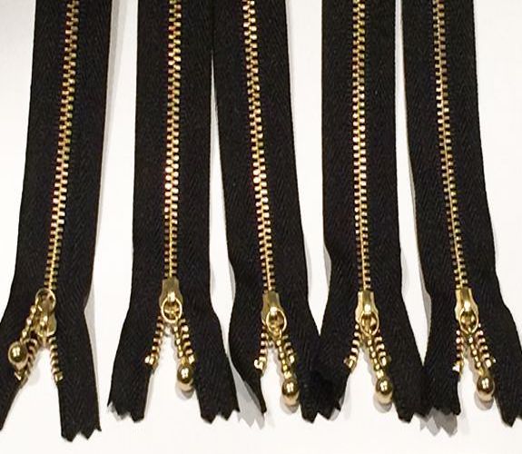 10cm 5 zips black – Patchwork Ninja